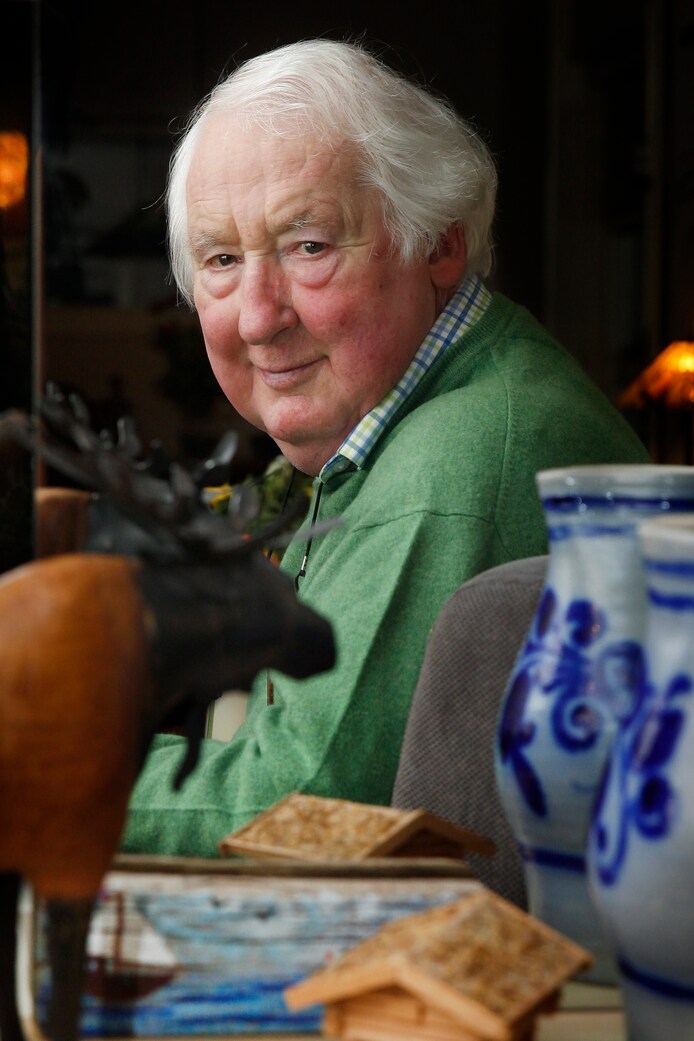 Oud-presentator Dick Passchier (84) overleden | Show | AD.nl