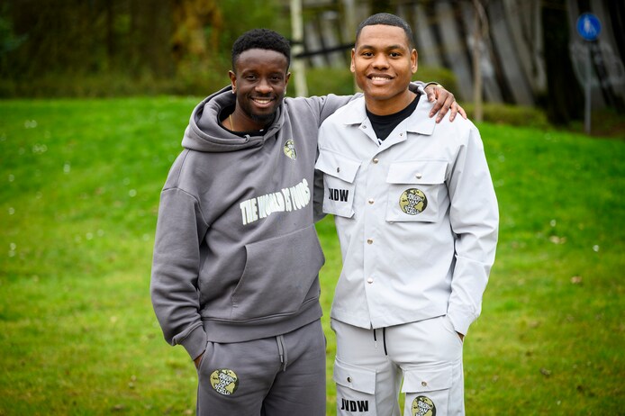 Rekondie en Van de Werp gebruiken de bal als hulpmiddel voor jongeren ...