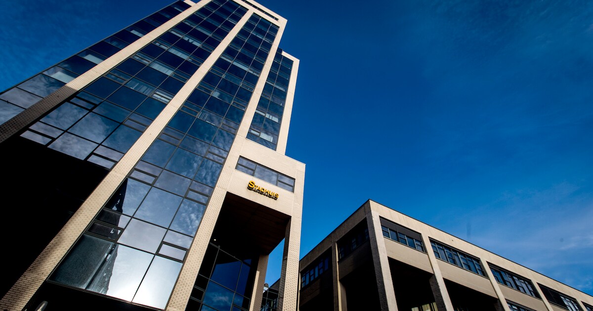 Bezuiniging op ambtenaren bij gemeente om deel van miljoenentekort op ...