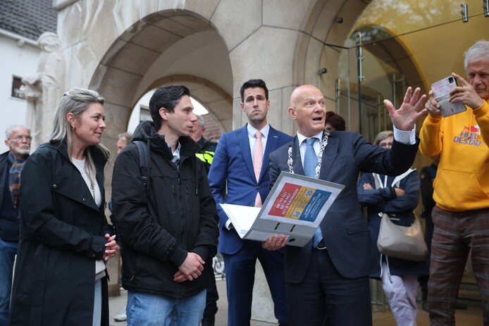 Spoed bij zoektocht naar nieuw azc in Vlaardingen, terwijl Schiedam ...