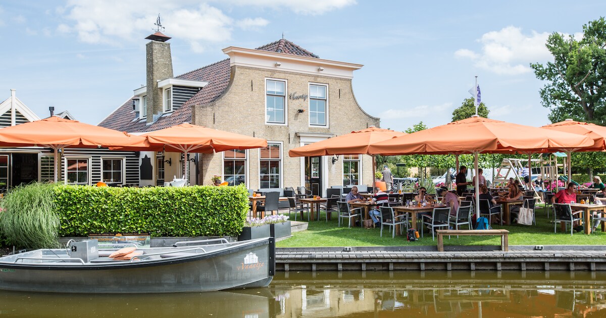Populaire pleisterplaats bij de plas: Ari en Izak bewaren warme ...