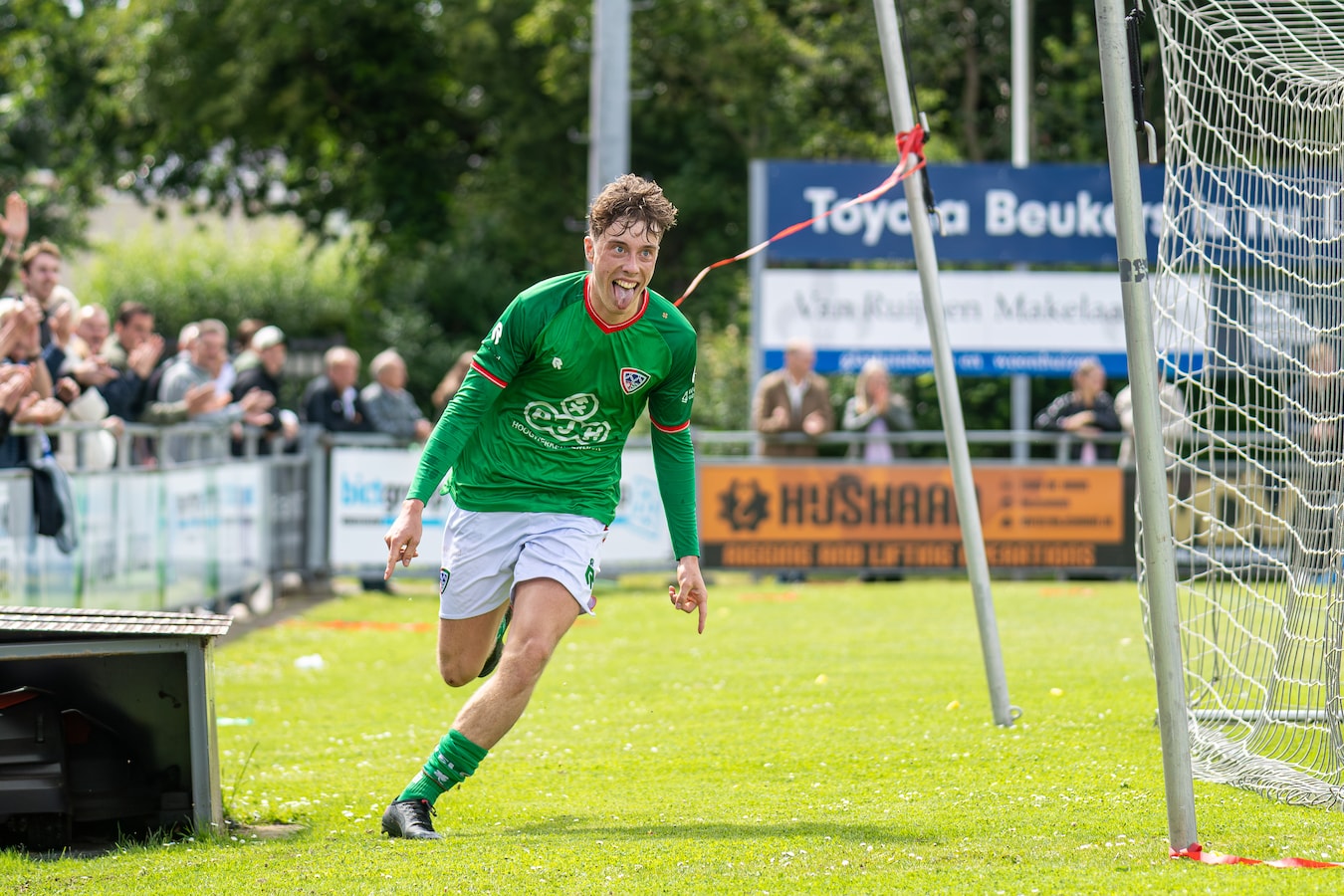 Opluchting bij VELO na gewonnen finale dankzij wereldgoal Lars de Jong ...