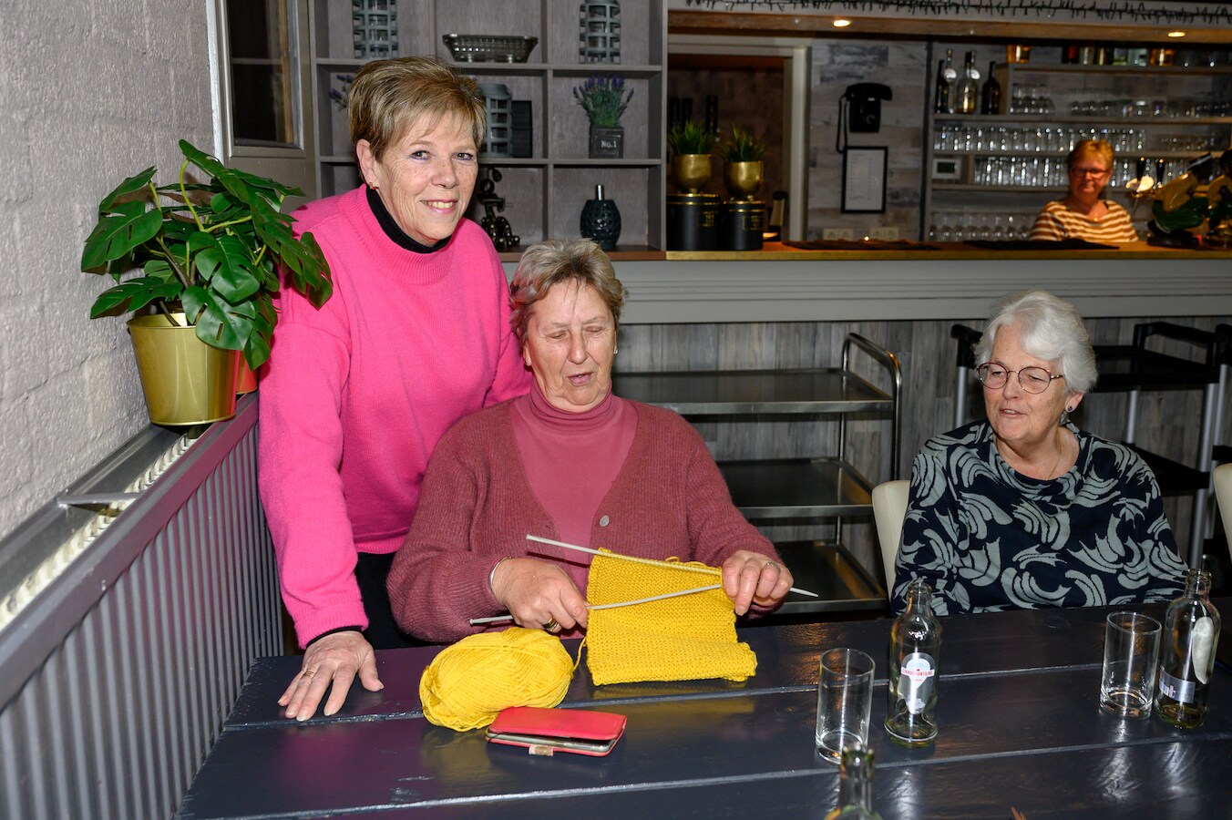 Betty (63) legt haar ziel en zaligheid in Ons Dorpshuis: ‘Mijn eerste ...