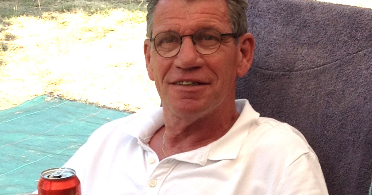 Heel Houten kende Hans de Ridder, de uitbundige en amicale postbode ...