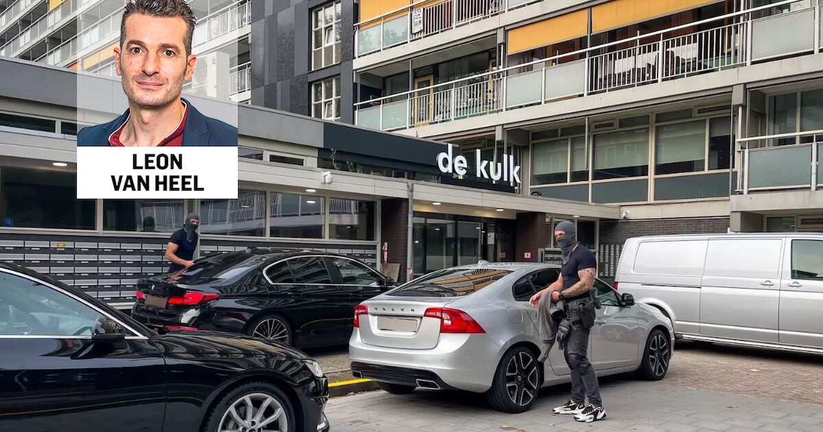 Als een arrestatieteam een ouderencomplex in moet, dan weet je dat het ...