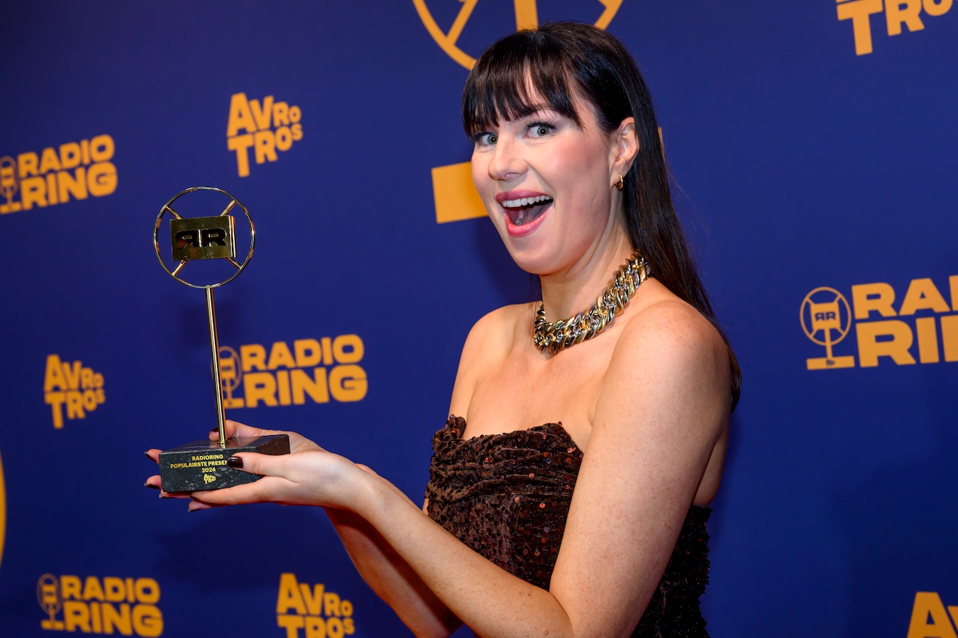 Miljuschka Witzenhausen steelt de show bij RadioRing-gala, Jan-Wil­lem ...