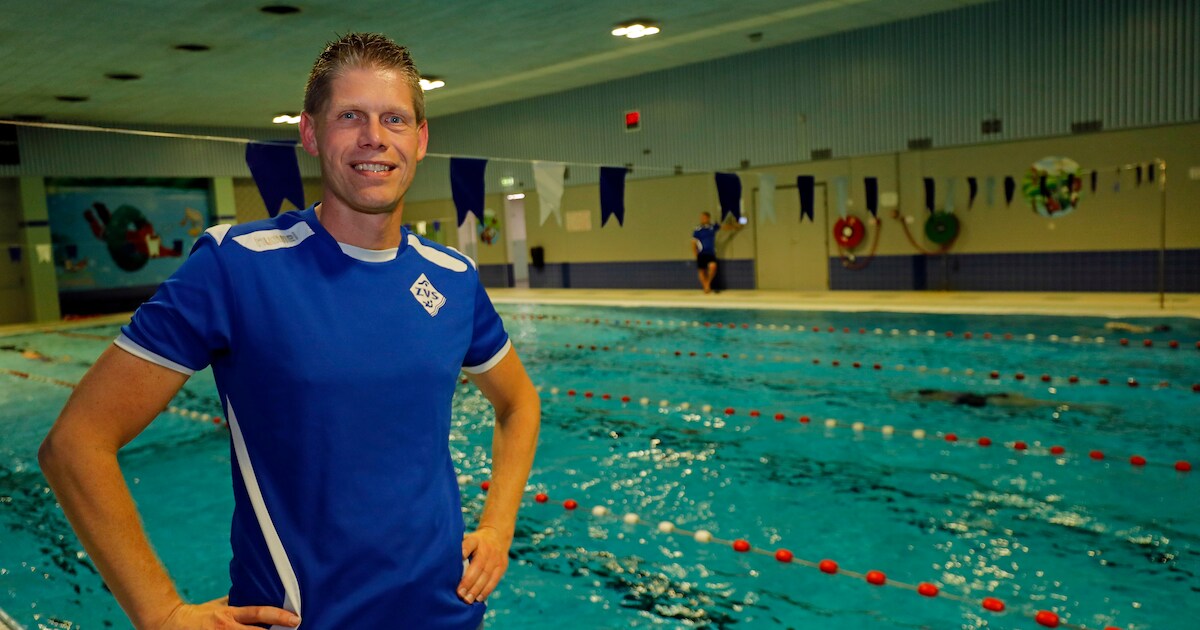 Robert is elke dag wel bezig voor zijn zwem- en waterpoloclub ...