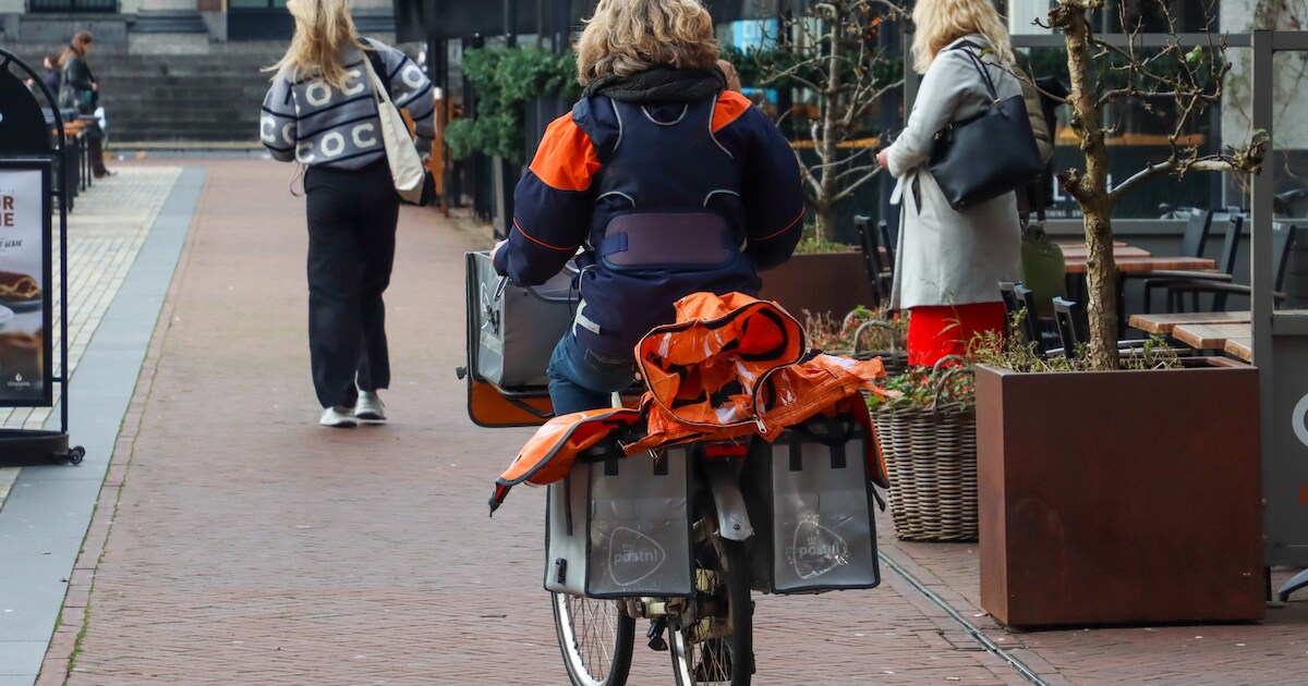 Kritiek is er genoeg, maar petje af voor deze Middelburgse postbode ...