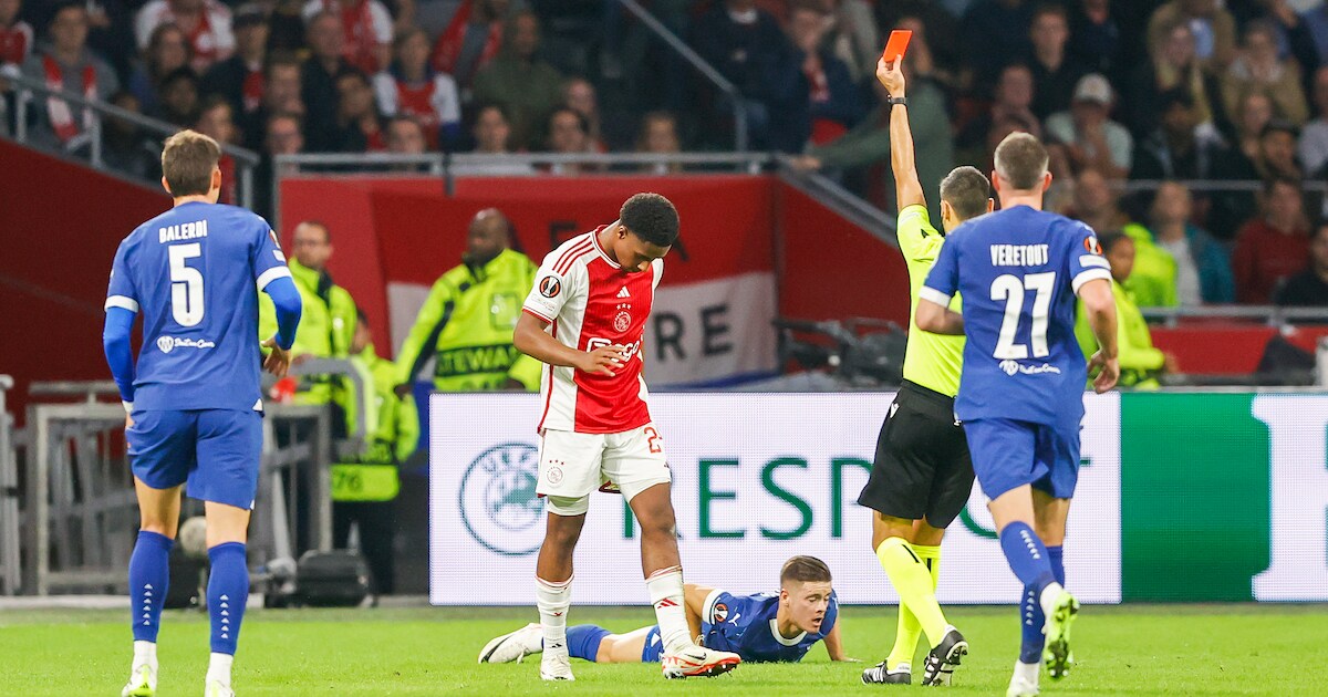 Silvano Vos krijgt staande ovatie na rode kaart bij Europees Ajax ...
