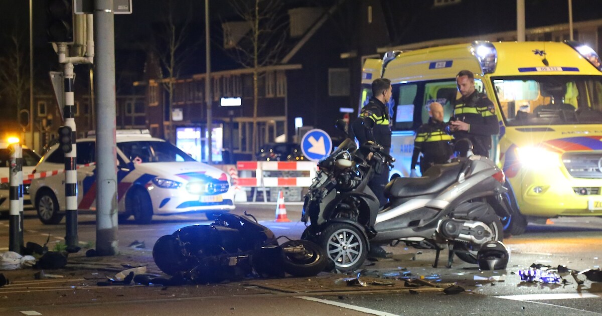 Drie gewonden door botsing in Utrecht: bestuurders en passagier gewond ...
