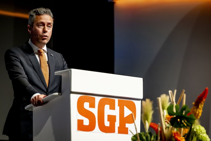 SGP wil verbod op transgenderzorg en een zwemlesbonus van 1000 euro ...