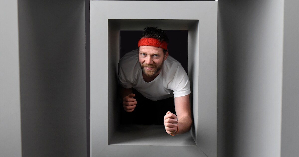 John viel 17 kilo af, liep marathon en haalde 18.000 euro op voor goede ...