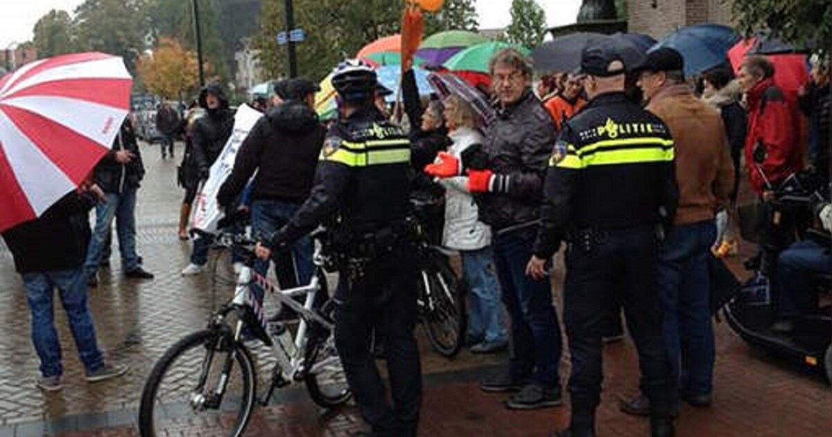 Grote vrees voor Feyenoord-hooligans tijdens asieloverleg | Nieuws | AD.nl
