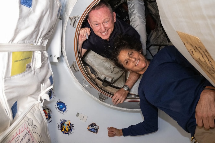 Gestrande atronauten kunnen bijna naar huis: SpaceX-capsule succesvol ...