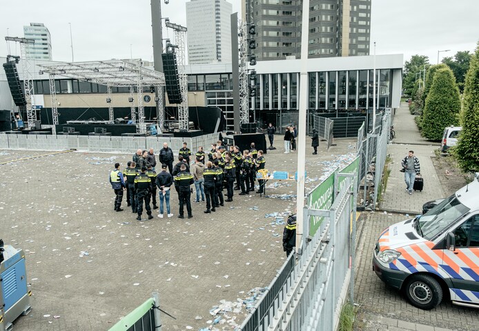 14 jaar cel voor Derzik H. (21) voor doodsteken 21-jarige Jimmy ...