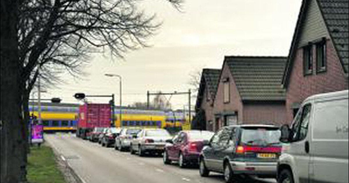 Rare kronkel in nieuw spoorlijntje | Roosendaal | AD.nl
