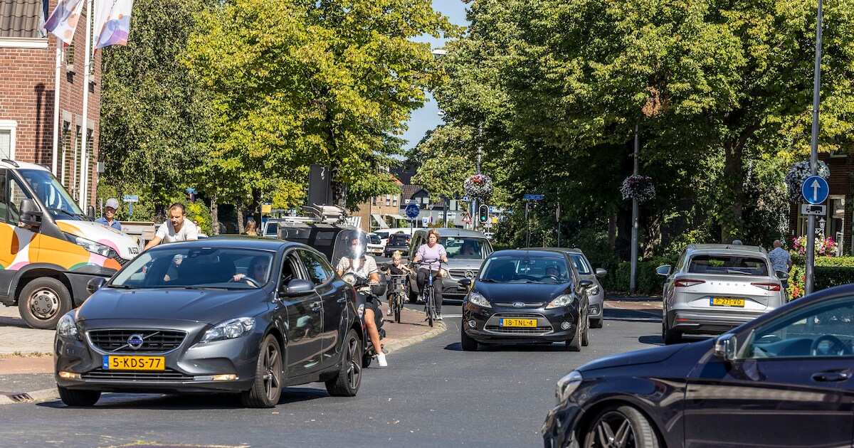 Winkeliers vrezen voor klandizie tijdens wegwerkzaamheden Herenstraat | Westland | AD.nl