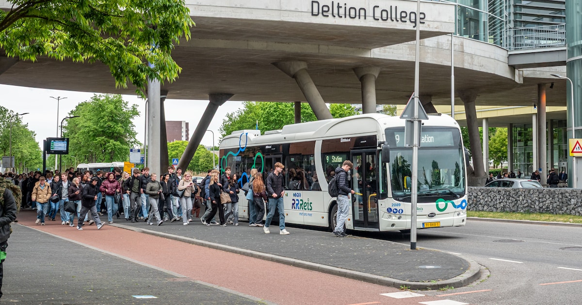 Hackersgroep geeft data van studenten terug, maar Deltion College in ...