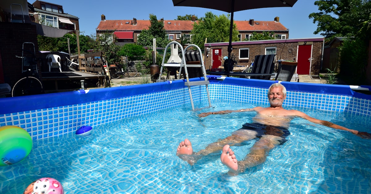 Iedereen is welkom in het zwembad(je) van Ad: ‘We moeten elkaar een ...