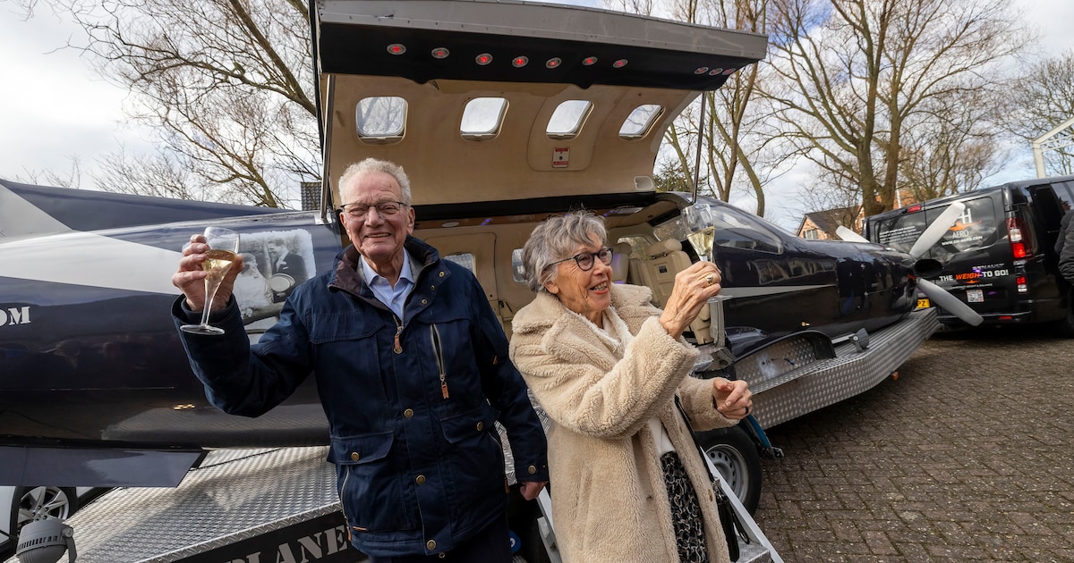 Fokko (88) en Heleen (83) gaan met het vliegtuig naar hun 60-jarig ...