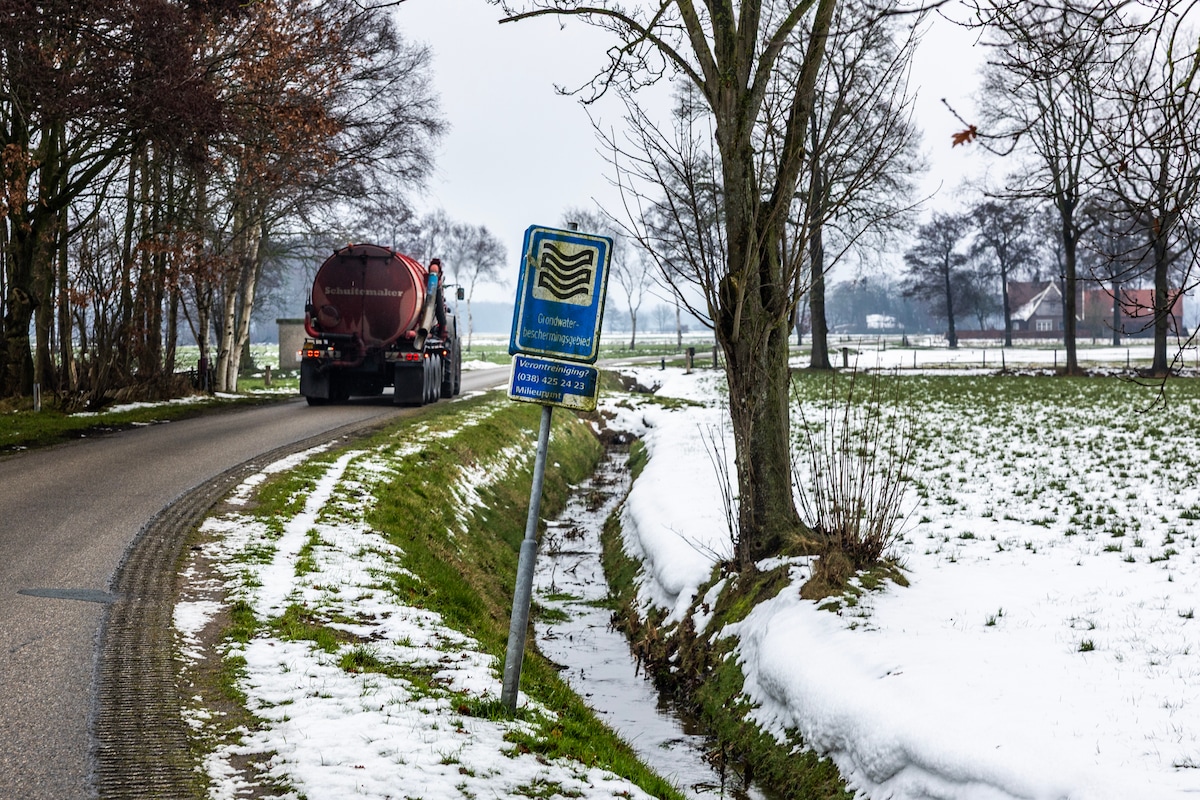 Onder het Twentse platteland staat deze eerste levensbehoefte van de ...