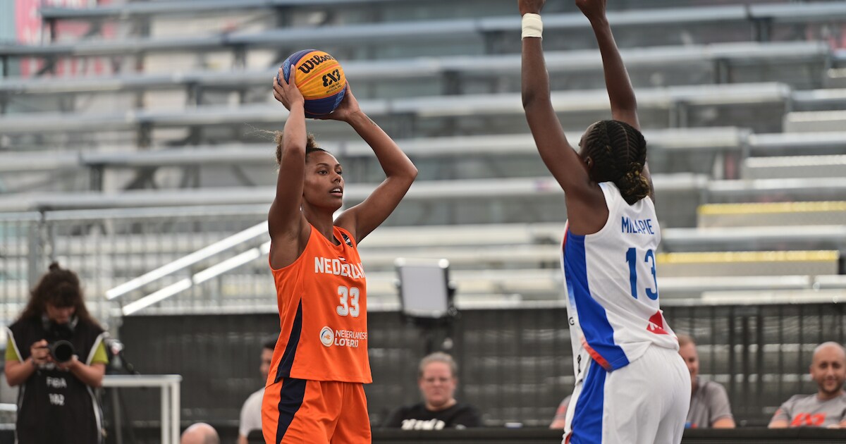 Nederlandse 3x3 basketbalsters overtuigend naar halve finale EK, mannen ...