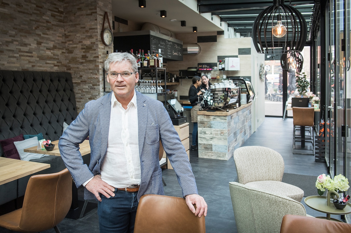 Viskom met weids uitzicht en Bossche Bollen | Foto | AD.nl