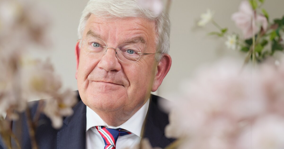 Jan blijft in Den Haag! Van Zanen nog zes jaar door als burgemeester ...