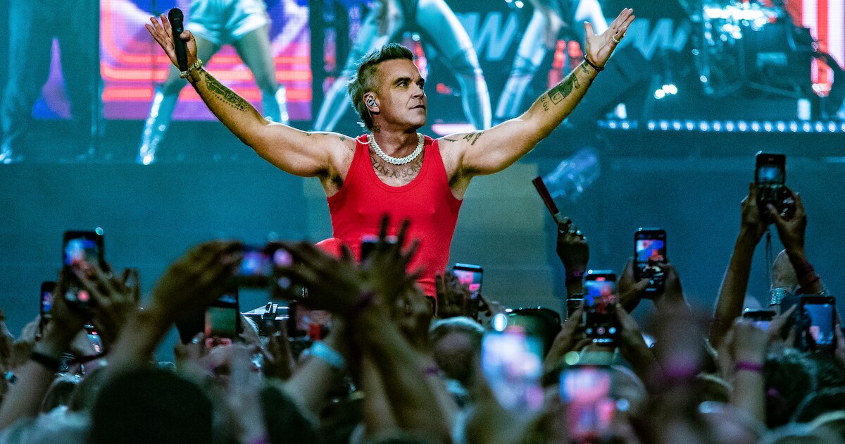 Robbie Williams brengt onverwachts nieuw album uit en is daarmee op ...