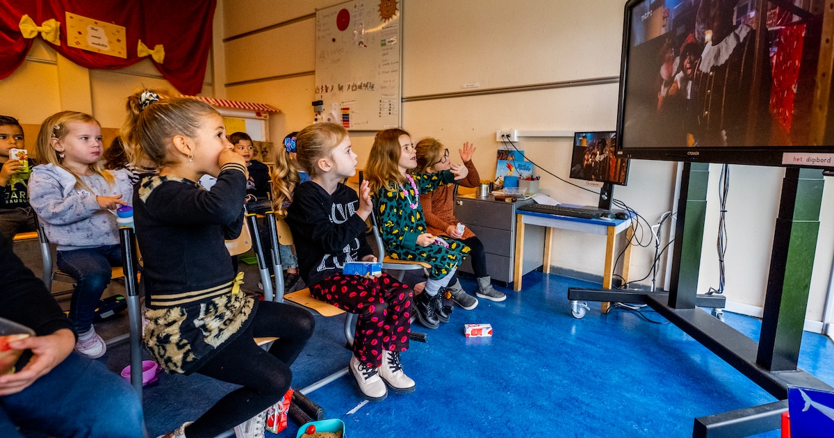 Heel Hellevoetsluis wacht vol verwachting op Sinterklaas: ‘Het is fantastisch ...