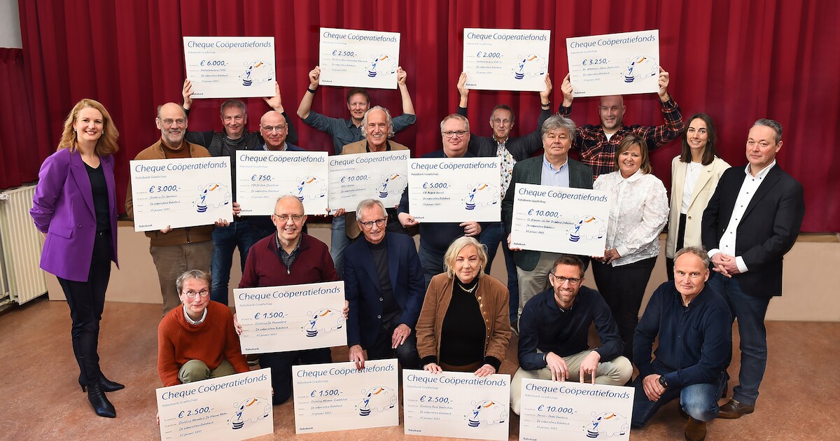 Rabobank Graafschap deelt uit in Doetinchem en atletiek-pupillen Aalten op de kiek met Champ ...