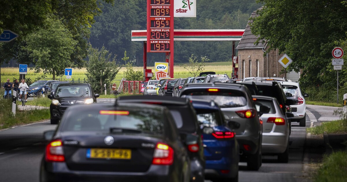 Benzineprijs stijgt mogelijk naar nieuw record: 2,504 euro per liter ...