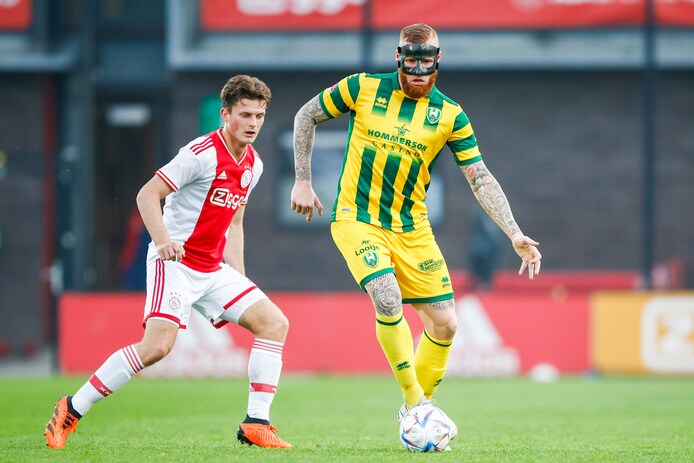 Voormalig ADO-spits Thomas Verheydt bloedend van het veld in Turkije: aanvaller breekt opnieuw ...