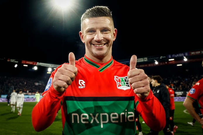 Doldwaze taferelen na spectaculaire comeback van NEC tegen PSV: ‘Ik was ...