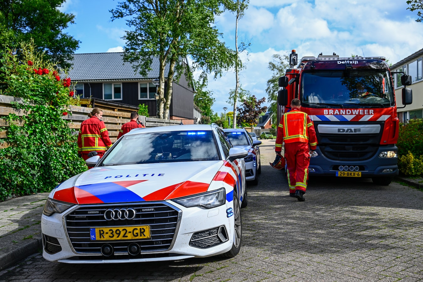 Veel hulpdiensten voor brand in woning aan Jonkerslaan in Appingedam ...