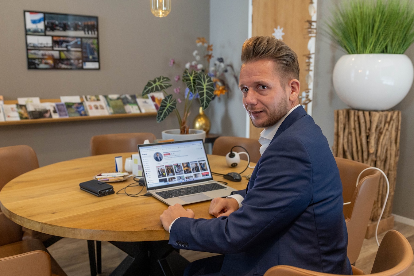 Uitlegfilmpjes op TikTok: Uitvaartondernemer Wouter wil de dood ...