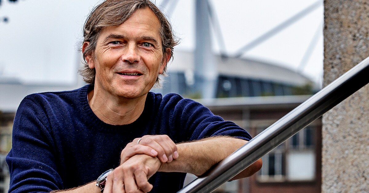 Vitesse wil Phillip Cocu: club en trainer voeren gesprekken | Sport | AD.nl
