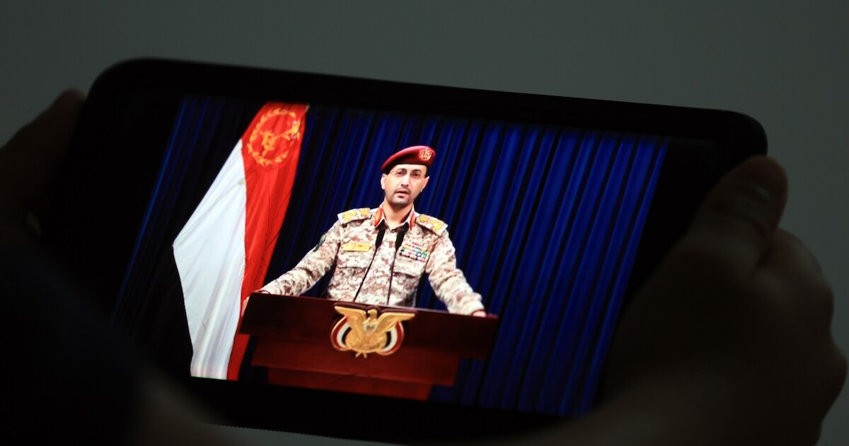 Houthi-rebellen claimen twee aanvallen op vliegdekschip VS in Rode Zee ...
