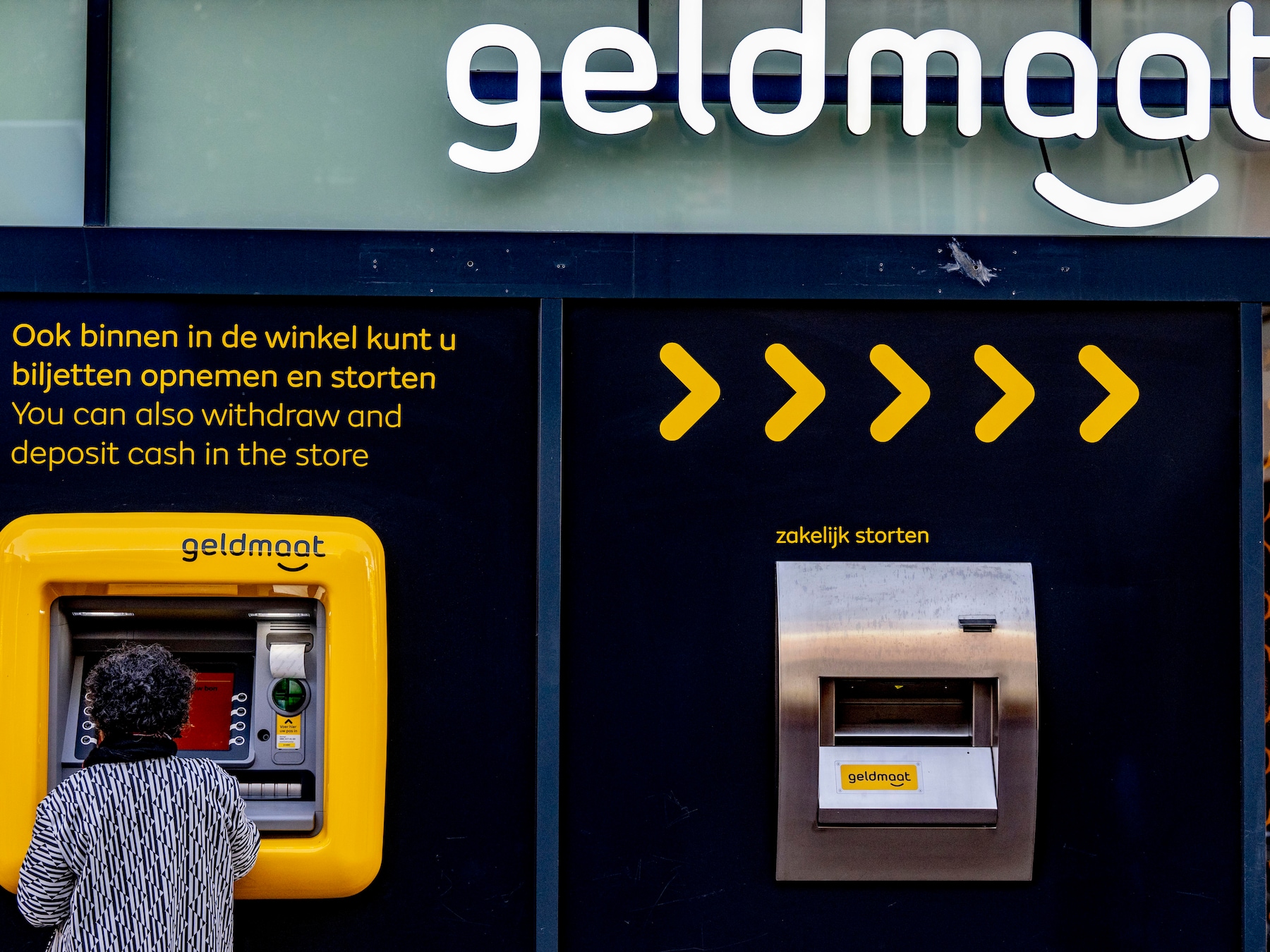 Rapper Fatah, die vastzat met Quincy Promes, vanuit Dubai uitgeleverd ...