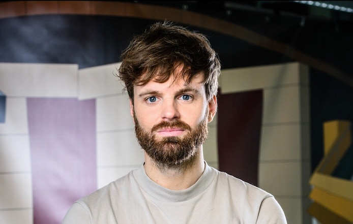 Broers: Tim Hofman en ouders konden even niet thuis wonen na Boos-aflevering over Feyenoord ...