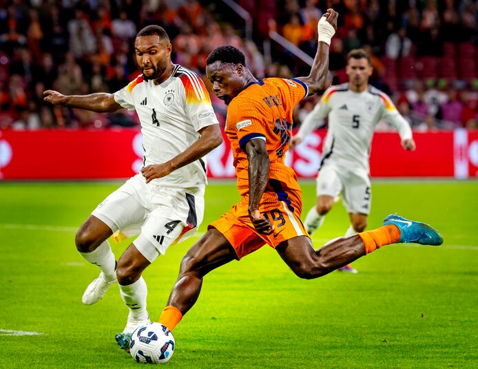 Ronald Koeman houdt vast aan basis, maar moet tegen Hongarije ook ...