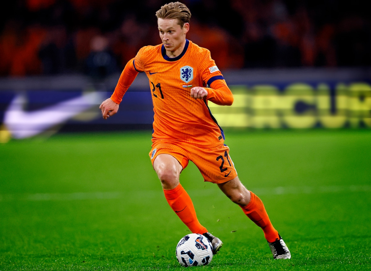 Frenkie de Jong op tijd hersteld van maagproblemen en traint mee bij Oranje | Voetbal | AD.nl