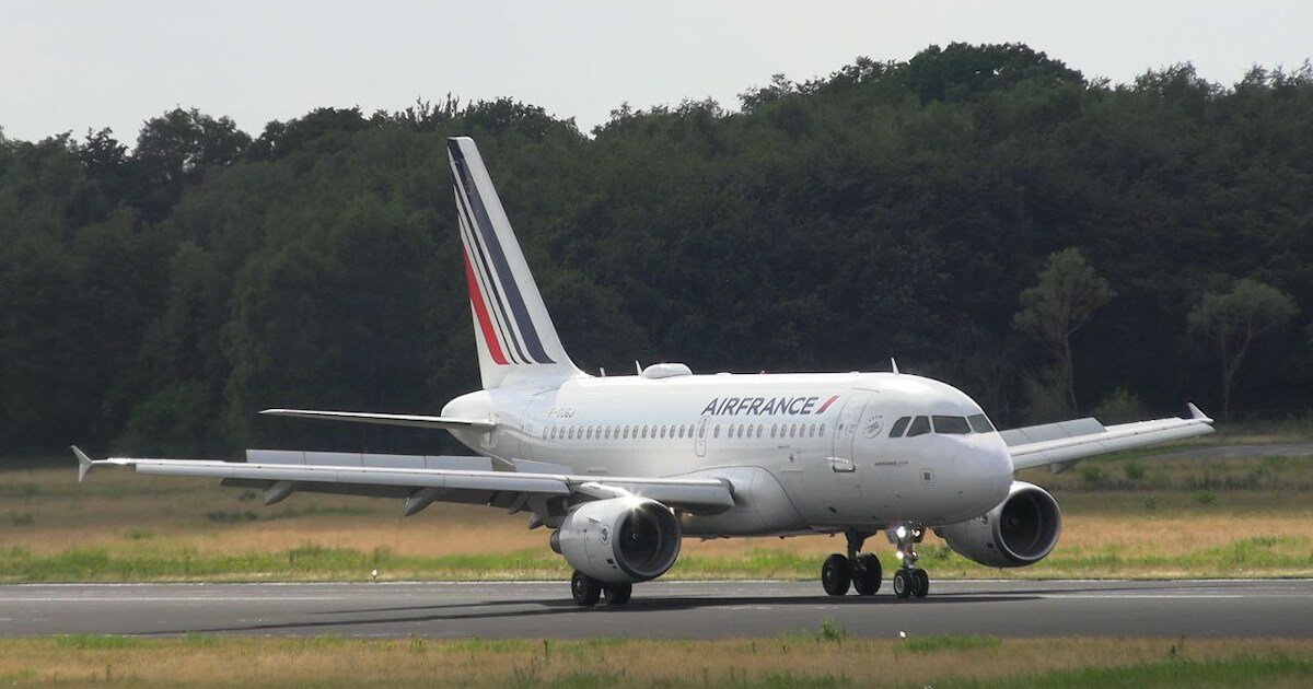 Airbus A318 landt op Twente Airport; derde toestel van dit jaar ...
