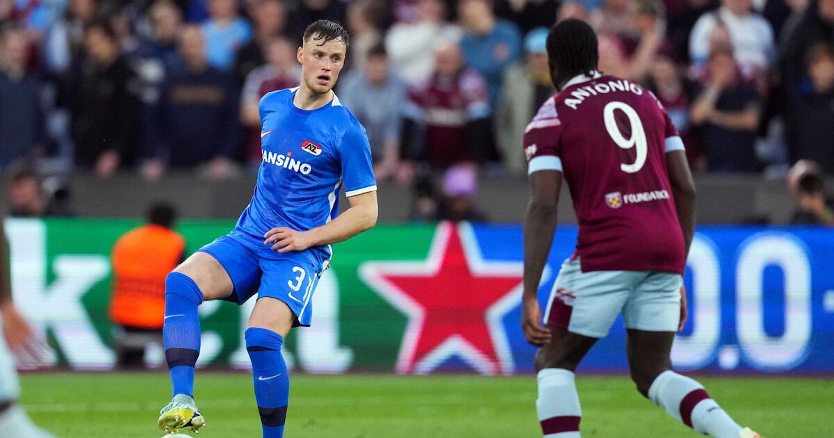 Sam Beukema ook na nederlaag AZ nog verliefd op West Ham United: ‘Soort Go Ahead Eagles in het ...