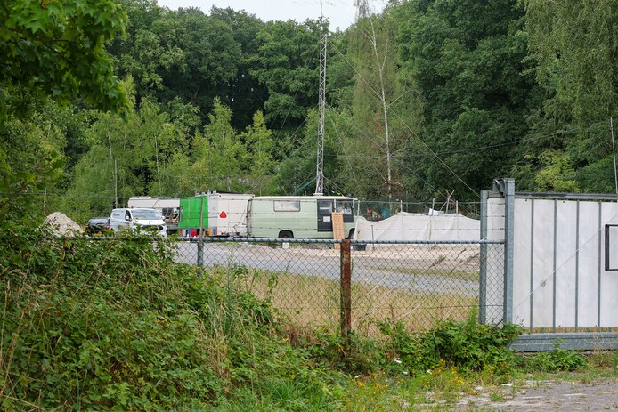 Meerhovense stadsnomaden moeten weg: gemeente gaat handhaven ...