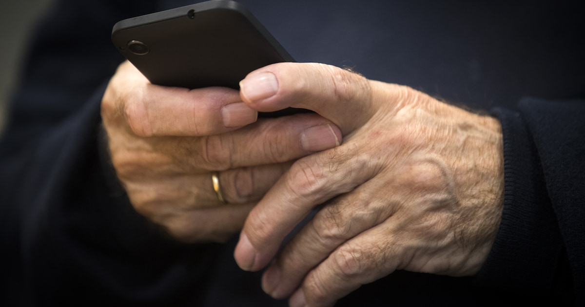 Oplichters waarschuwen Gorcumers voor... oplichters: ‘Meerdere mensen ...