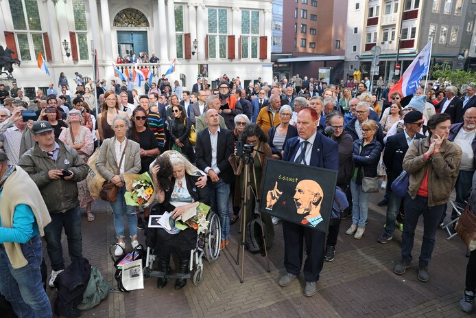 23 jaar geleden werd Pim Fortuyn vermoord, herdenking in Rotterdam ...