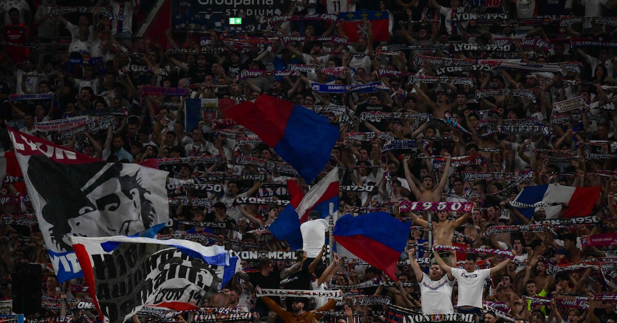 Voetbalclub Olympique Lyon vraagt fans om geen shirts, sjaals of ...