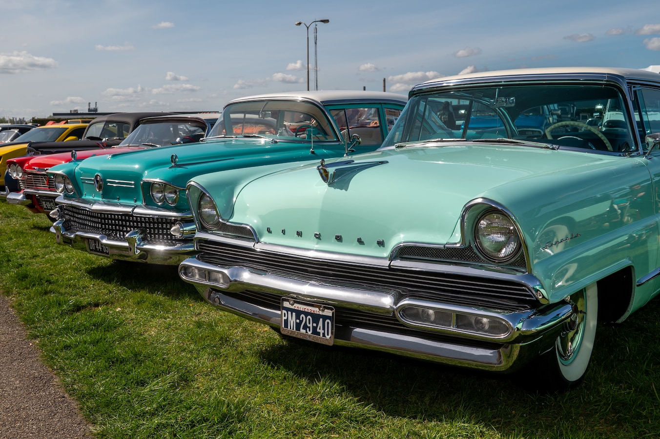 Summerfair brengt marktkramen en klassieke Amerikaanse auto’s naar ...