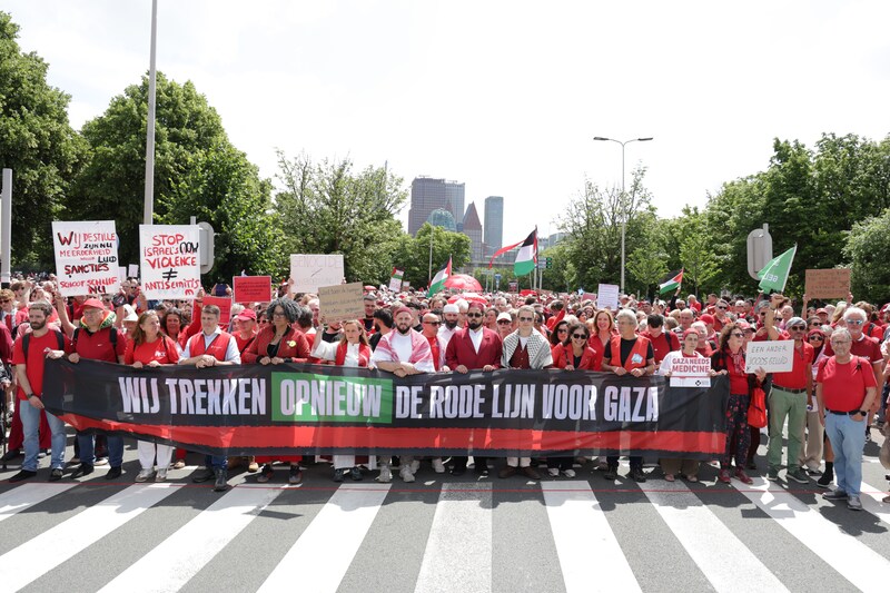 Dick Schoof reageert op massaal protest Rode Lijn: ‘We zien jullie en ...